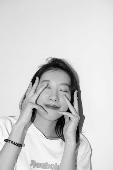 亚洲性感美女室内写真图片高清图片